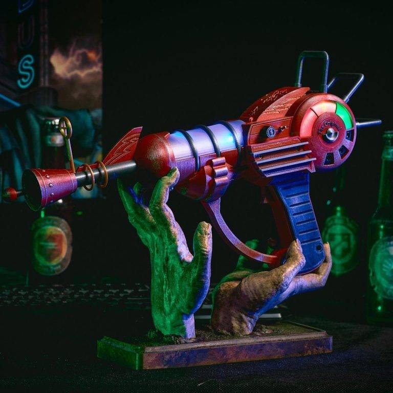 Ray Gun - Call of Duty Ray Gun Replica Prop - Greencade